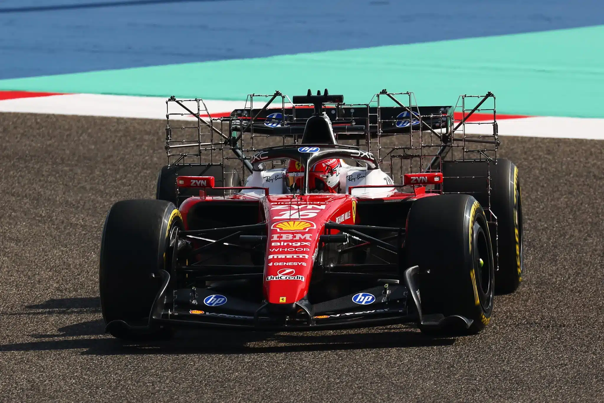 Leclerc najhitrejši drugi dan testiranj F1 v Bahrajnu, dan zaznamovale ...